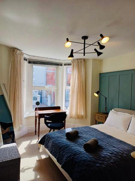 Stylish 1 Bedroom Flat In Heart Of Cowes - Fareham