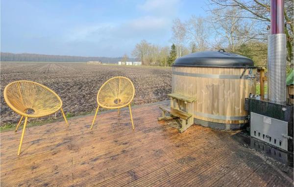 Nice Home In Schoonloo With Wifi - Assen
