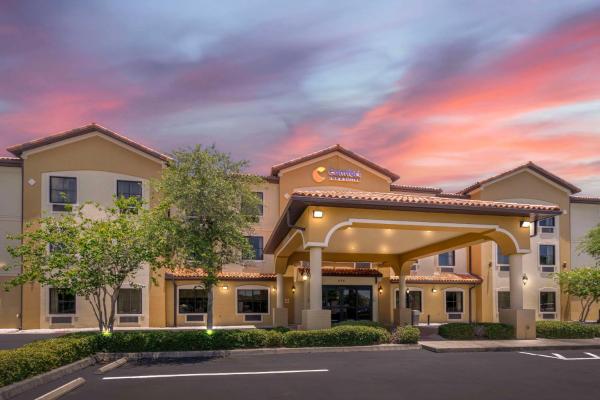 Comfort Inn & Suites Northeast - Gateway - St. Pete Beach, FL