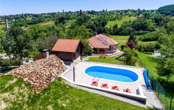 Podvezanec Kuca - Varaždin