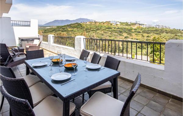 Stunning Home In Bahia De Casares - Casares