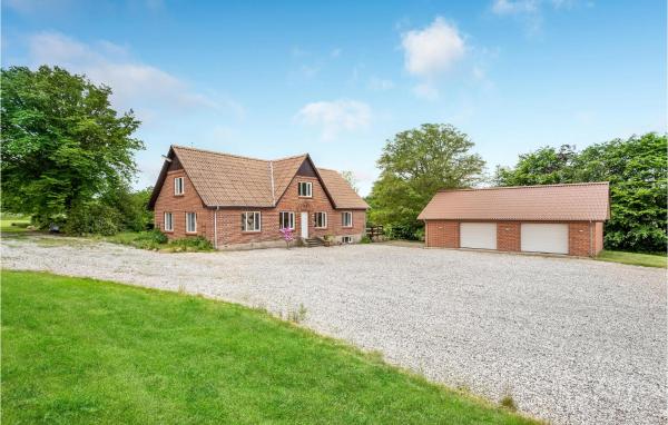 Four-bedroom Holiday Home In Grenaa - Denmark