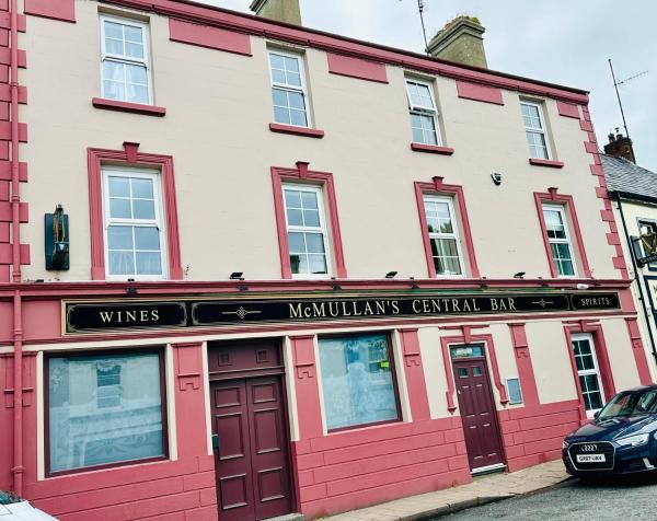 Central Bar Guesthouse - Cushendall