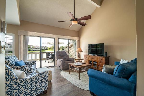 Serene Lakeview Retreat 3br Villa Beach Access - Pawleys Island, SC
