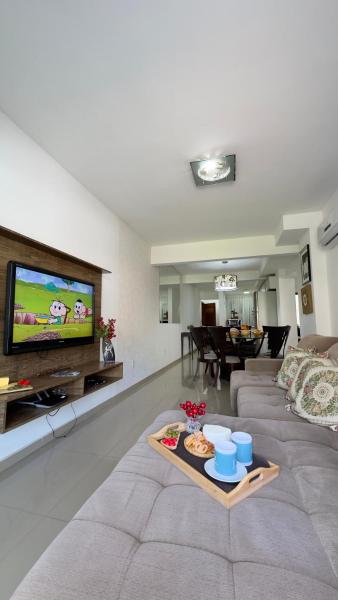 Apto Lírio Da Paz- 3 Quartos Com Sacadas,espaçoso E De Frente Para Avenida Principal! - Piratuba