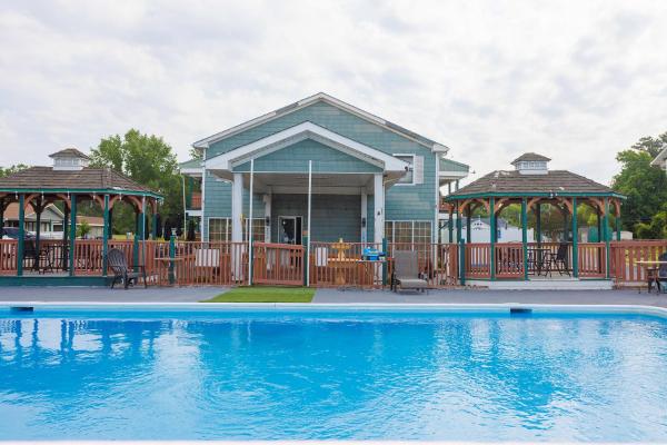 Atlantic Shores Inn And Suites - Chincoteague, VA
