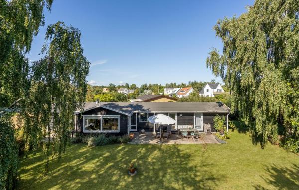 Three-bedroom Holiday Home In Bogo By - Denmark