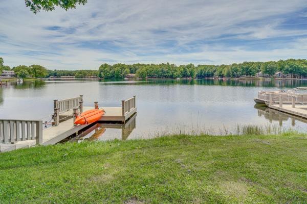 Lakefront Crossville Condo - Fish, Boat And Golf! - Crossville, TN