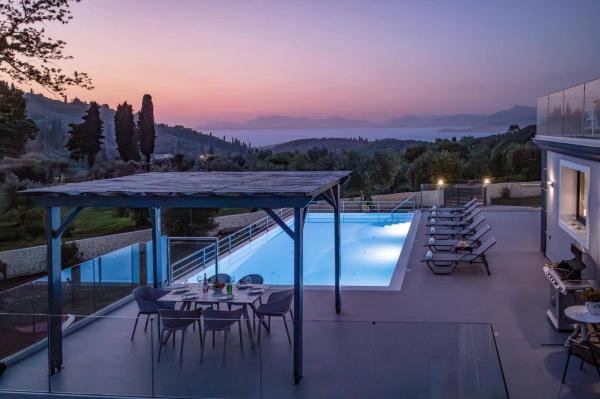 Villa Ioannis By Villa Plus - Ksamil