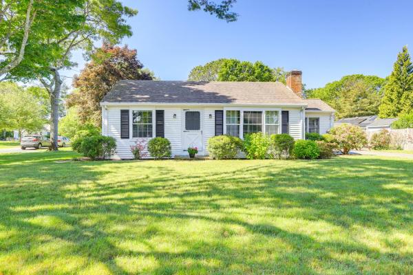 3 Mi To Beaches: South Yarmouth Gem W/ Game Room - Yarmouth, ME