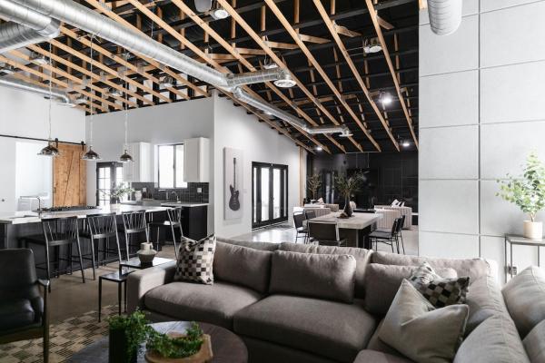 Modern Industrial-near Old Town - Scottsdale, AZ