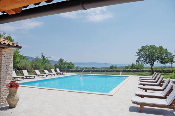 Ferienwohnung In Rakalj Mit Garten, Gemeinsamem Pool Und Terrasse - Rakalj