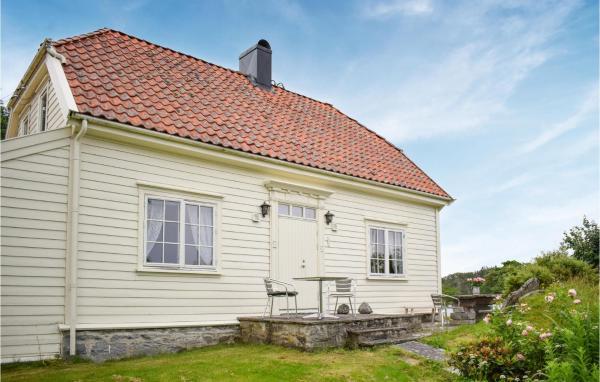 4 Bedroom Lovely Home In Fusa - Osøyro