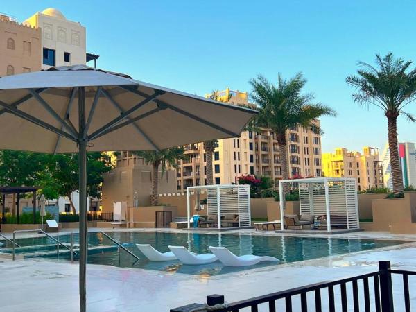 Luxurious Garden View Apartment With Pool & Gym In Madinat Jumeirah - 杜拜