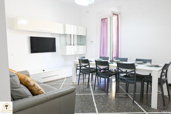 Inn Pisa Rentals 2- Starlight Central Flat - Pisa