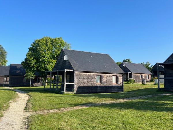 Les Lodges De Sainte-suzanne - Évron