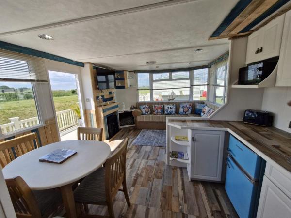 Driftwood Cabin Dog Friendly - Anderby Creek - Lincolnshire