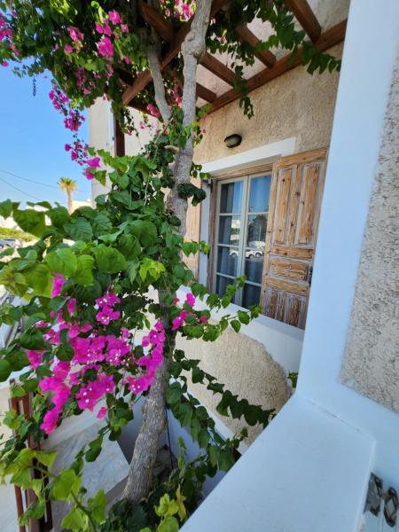 Casa Kairis Premium Suites - Santorini