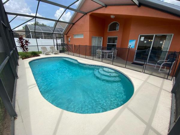 Southern Dunes Villa - Private Pool Area - Winter Haven
