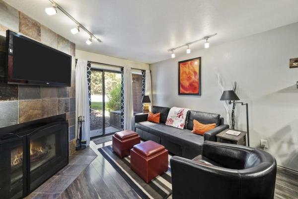 Snowcrest Inn Upgraded Condo With 5 Min Walk To Lift - Park City, UT