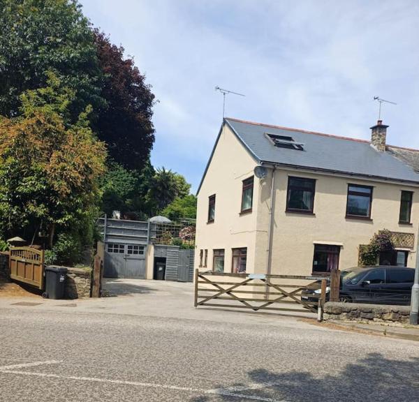 The Conifers, 3 Room, Small But Stylish Self Catering Flat In Nature Reserve Free Eden Or Local Taxi B4 9pm No Lounge - Devon