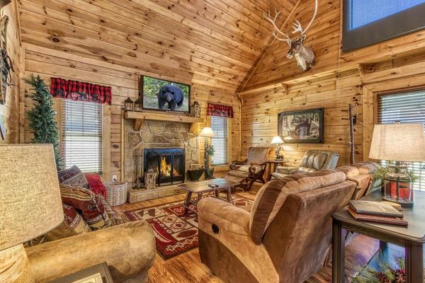 Minutes To Dollywood &The Island In Pigeon Forge Hot Tuboutdoor Firepitgas Grillindoor Fireplace - Sevierville, TN
