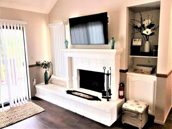 Village Condo Condo - San Bernardino