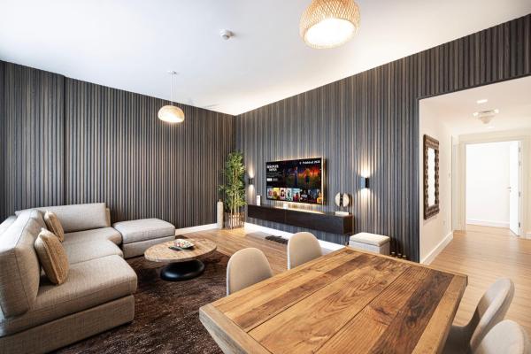 2br Private Apartment In Al Zahia Sharjah - Wood House - Sharjah