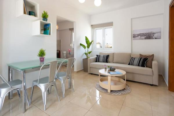 Bright, Serene Penthouse In Town Center W Seaview - Heraklion