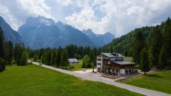 Hotel Griglieria Pizzeria Gnomo Goloso - Misurina