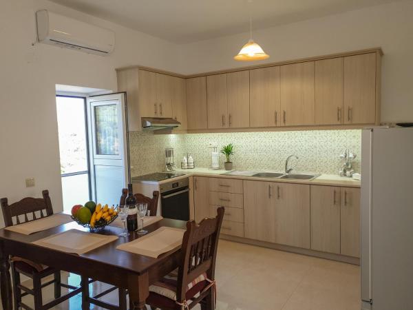 Irina's House - Grèce