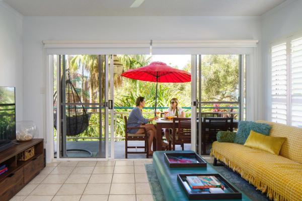 Sunny Seaside Retreat In Coolum Beach - Coolum Beach