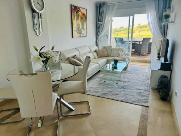 Vista Calanova Golf Club Apartment, 2bd Seaviews - Sitio de Calahonda