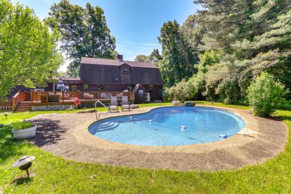 Spacious East Haddam Retreat With Private Pool! - Connecticut