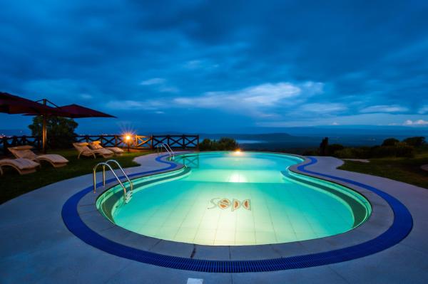 Lake Nakuru Sopa Lodge - Kenya