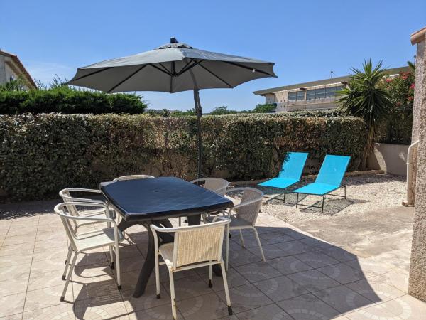 Villa T3 Mezzanine à Port-la-nouvelle: 6 Pers, Terrasse, Proche Plage Et Commerces, Confort Optimal. - Fr-1-797-52 - La Franqui