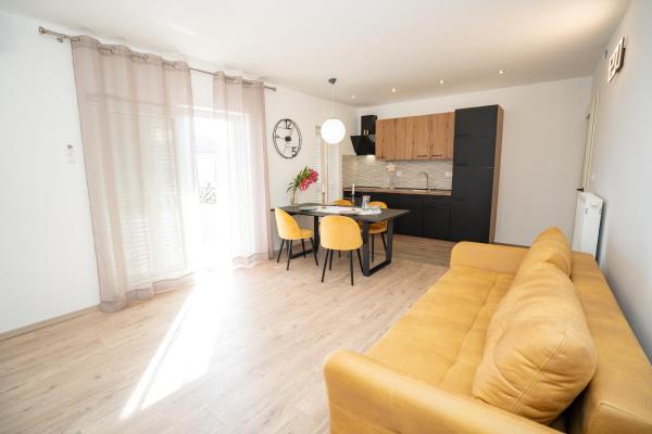 Apartments Tomulić - Novalja