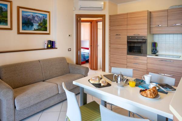 Italian Vacation Homes - Iseo Lake Vista Retreat - Iseo