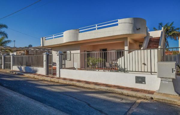 Amazing Home In Caucana With Wifi - Santa Croce Camerina