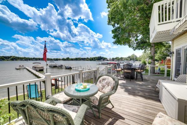 Waterfront Clarklake Escape - Deck, Dock And Views - Brooklyn, MI