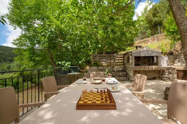 Galini Vines House: Authentic Corfu Village Life. Wifi. A/c - Kassiopi