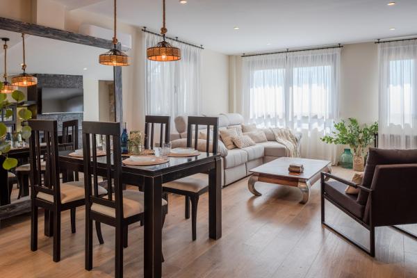 Espectacular Casa De Lujo Con Chimenea, Barbacoa, Jacuzzi Y Vistas Panorámicas A Toda Granada - Granada, España