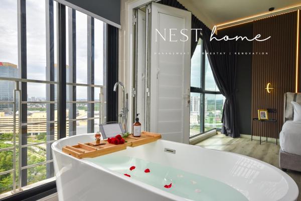 Midvalley Southkey Mosaic Suite By Nest Home - Yishun