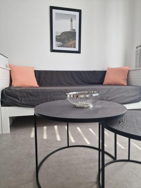 Studio Tranquille Escale Briochine à 2 Pas Du Centre-ville Avec Place Parking Privé - Plérin
