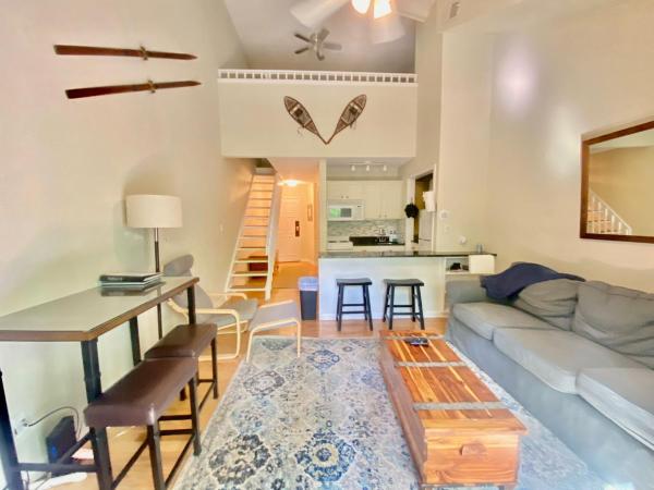 Ski-inski-out, Pet-ok Condo, Walk To Wintergreen - Wintergreen