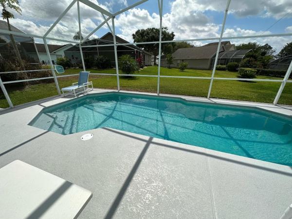 Fully Updated Holiday Villa Southern Dunes South Facing Pool - Haines City, FL