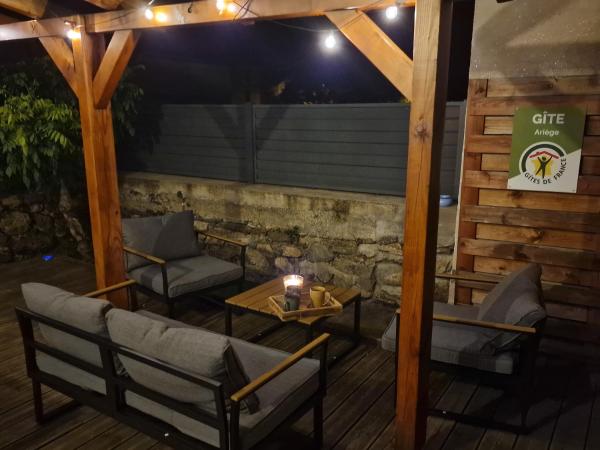 Maison De Charme Avec Extérieur - Ax 3 Domaines