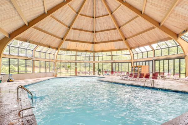 Indoor Pool | Near Skiing | Tannersville Townhome - Mount Pocono, PA