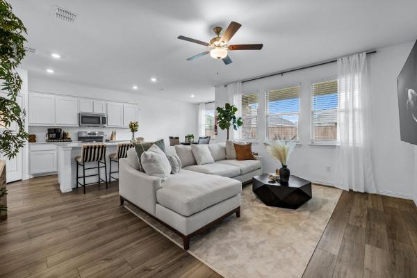 Luxe Living - 3 Bedroom 2 Bath - Nebraska