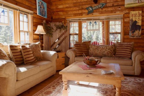 Dwyers Den - Satellite - Wood Burning Fireplace - Washer - Dryer - Semi Secluded - Grill - Atv Trailer Parking - Fire Pit - Kids - Taos Ski Valley, NM